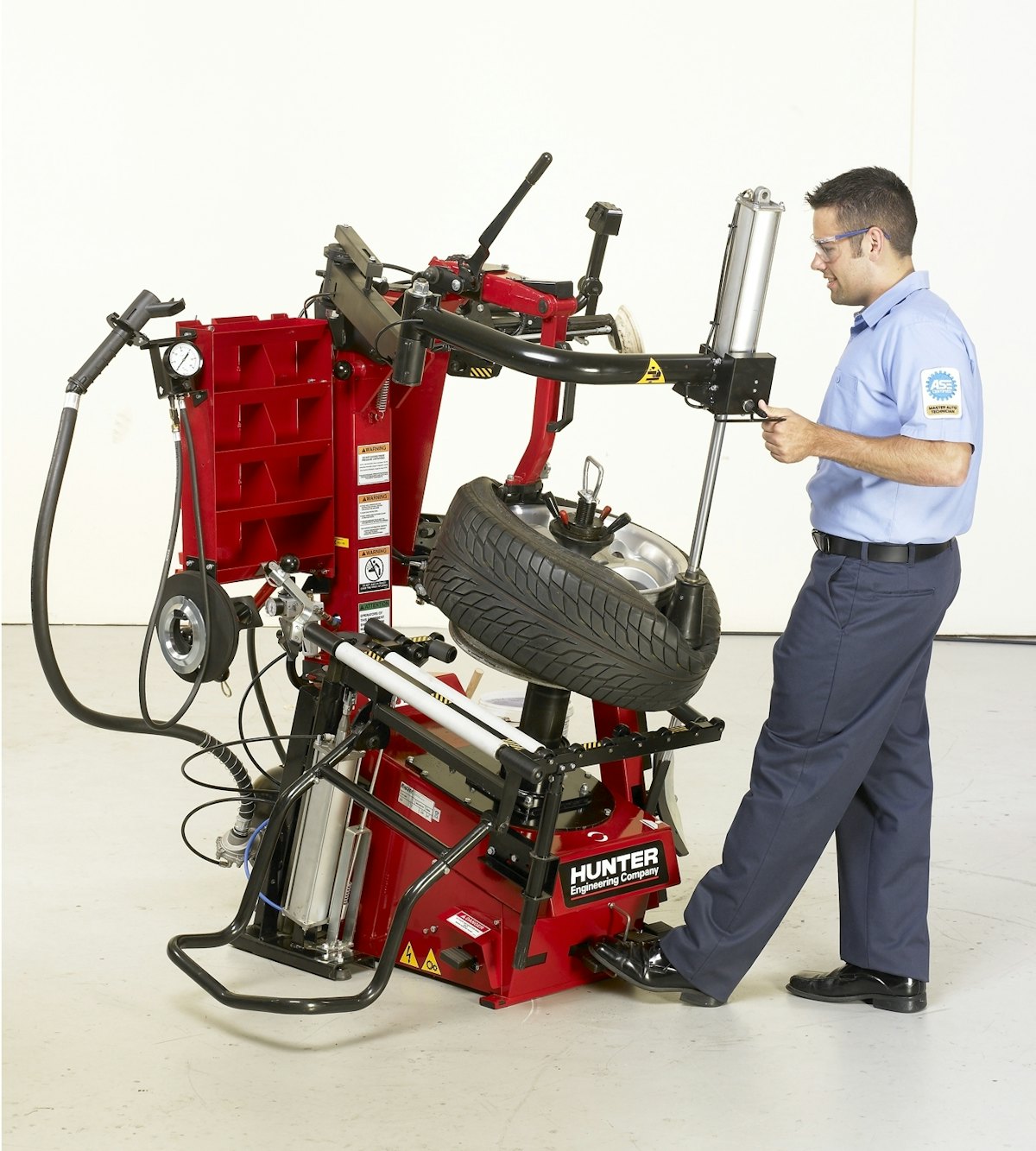 Hunter offers bead press arm upgrade kit | Commercial Carrier Journal
