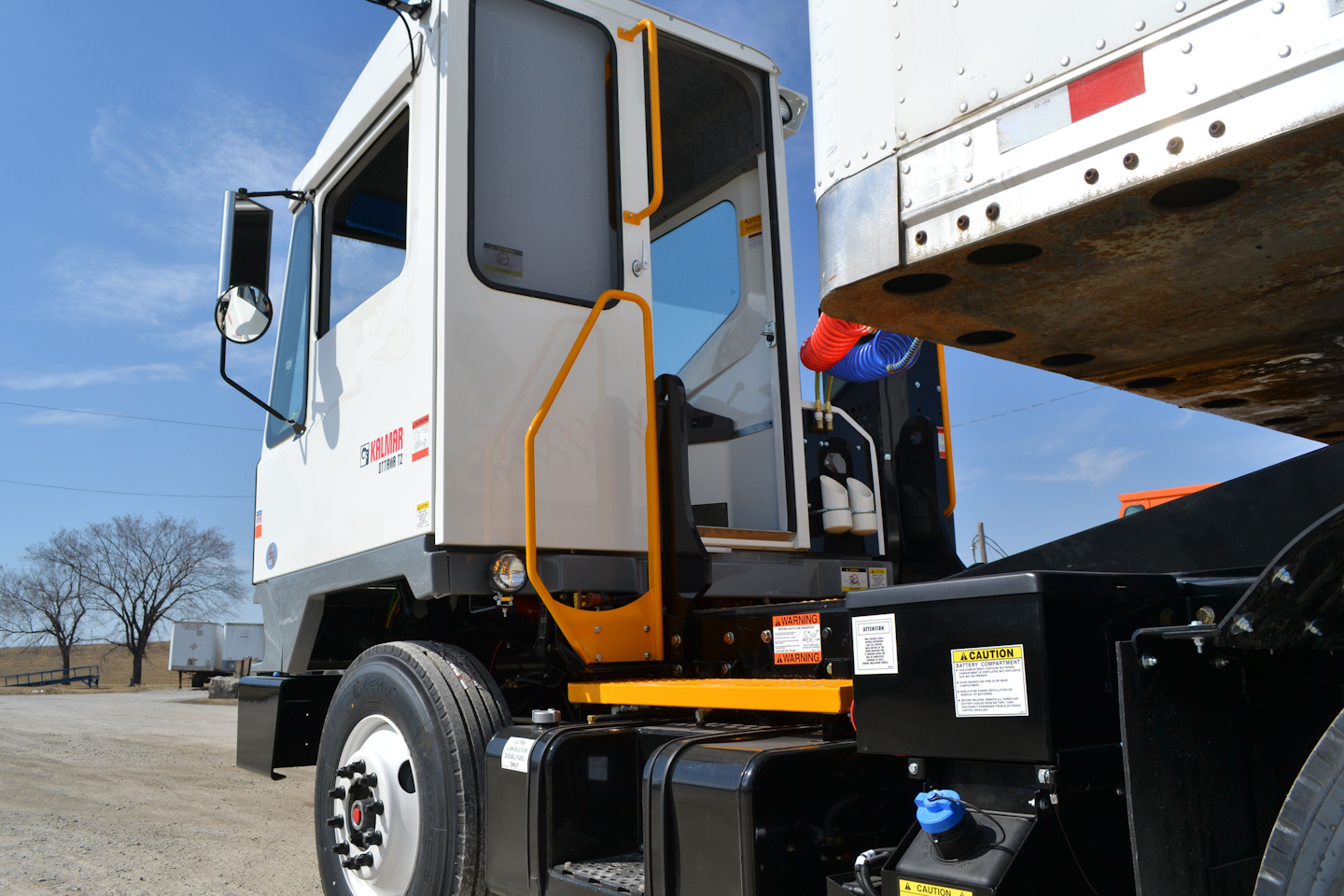 Kalmar Ottawa rolls out new terminal tractor | Commercial Carrier Journal