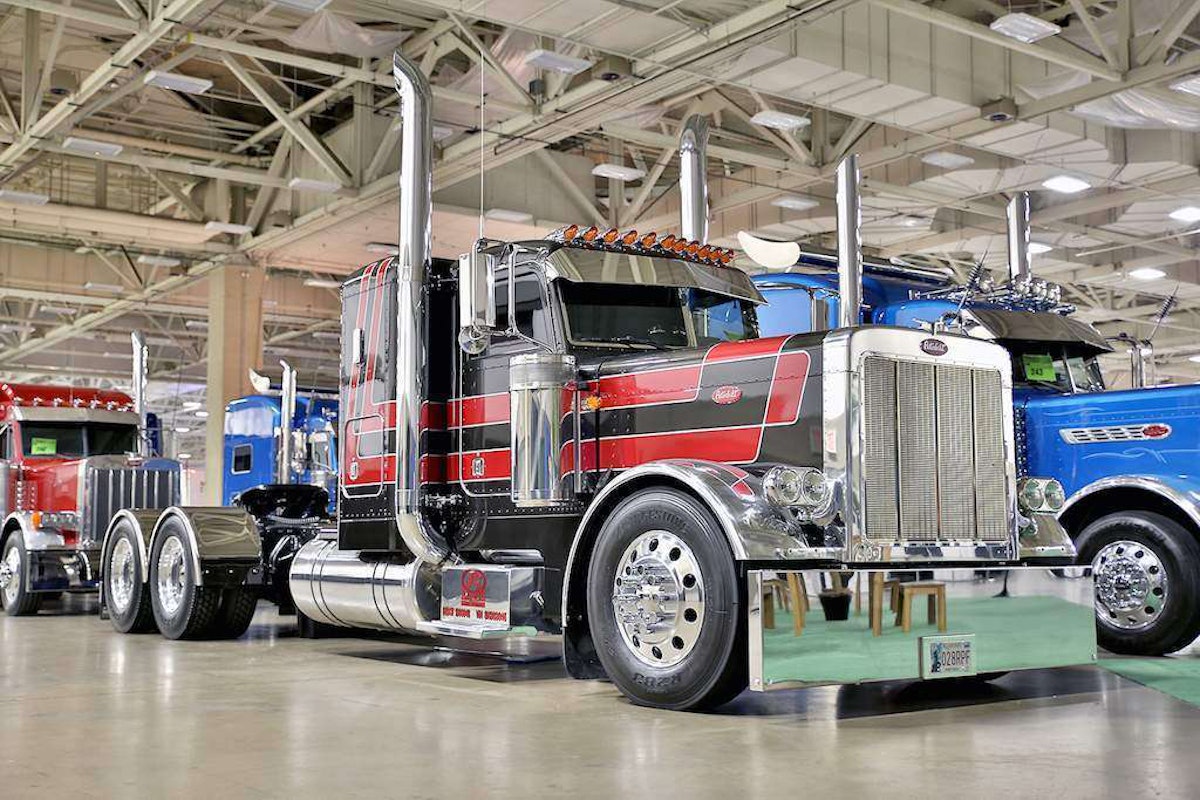 custom cattle trucks