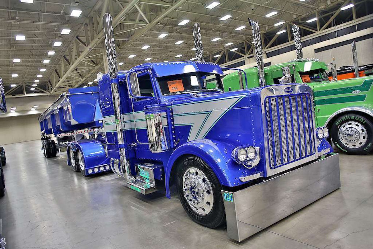 custom cattle trucks