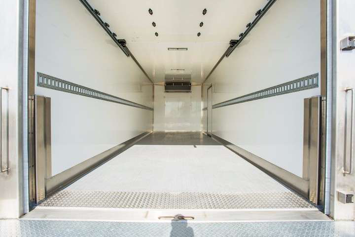Wabash National intros line of dry and reefer truck bodies | Commercial ...