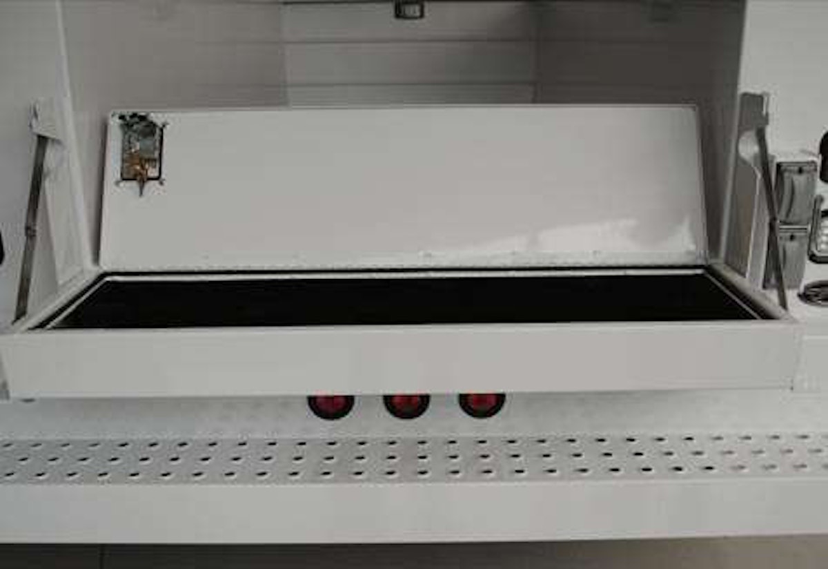 Reading unveils tailgate storage solution | Commercial Carrier Journal