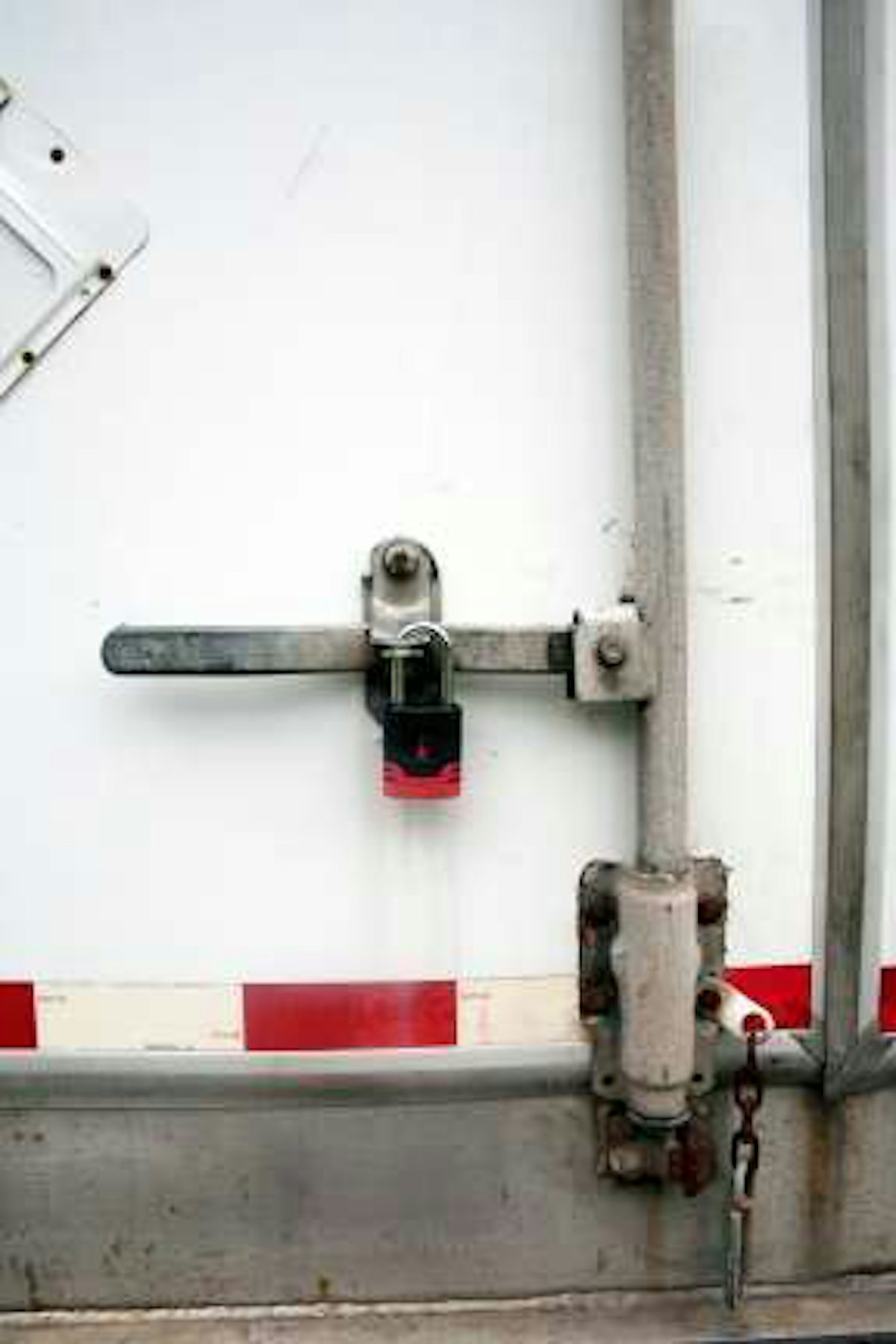 Bolt’s truck locks | Commercial Carrier Journal