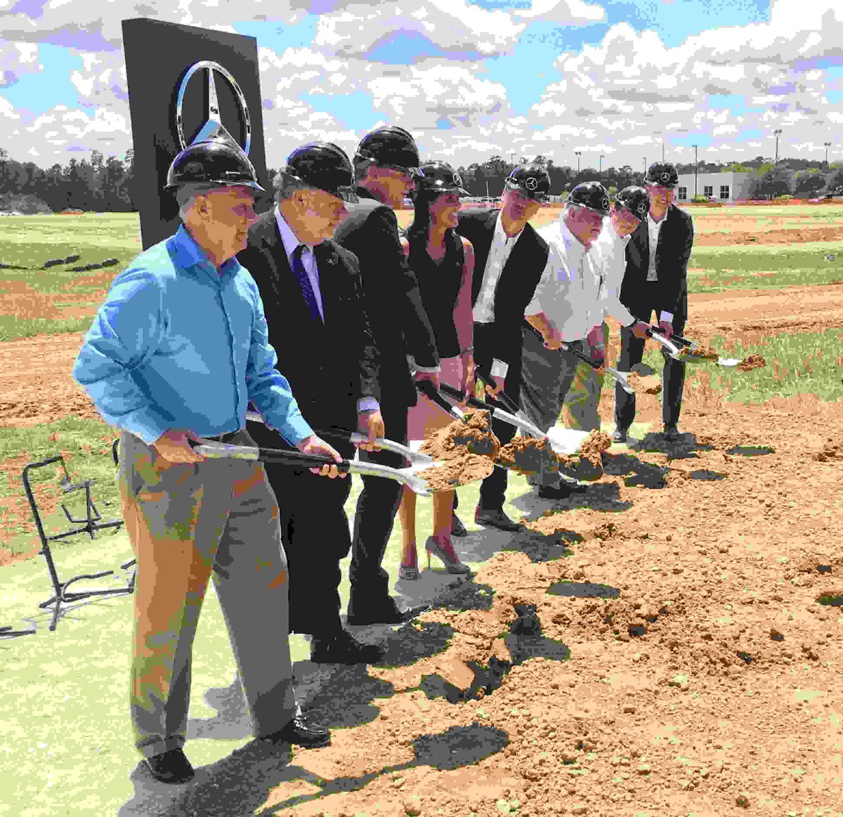 Mercedes-Benz Vans goes all in with new U.S. Sprinter production plant ...