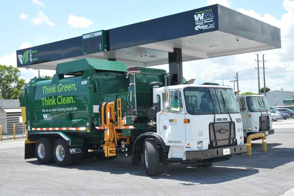 Waste Management up to nearly 500 CNG trucks in Florida | Commercial ...