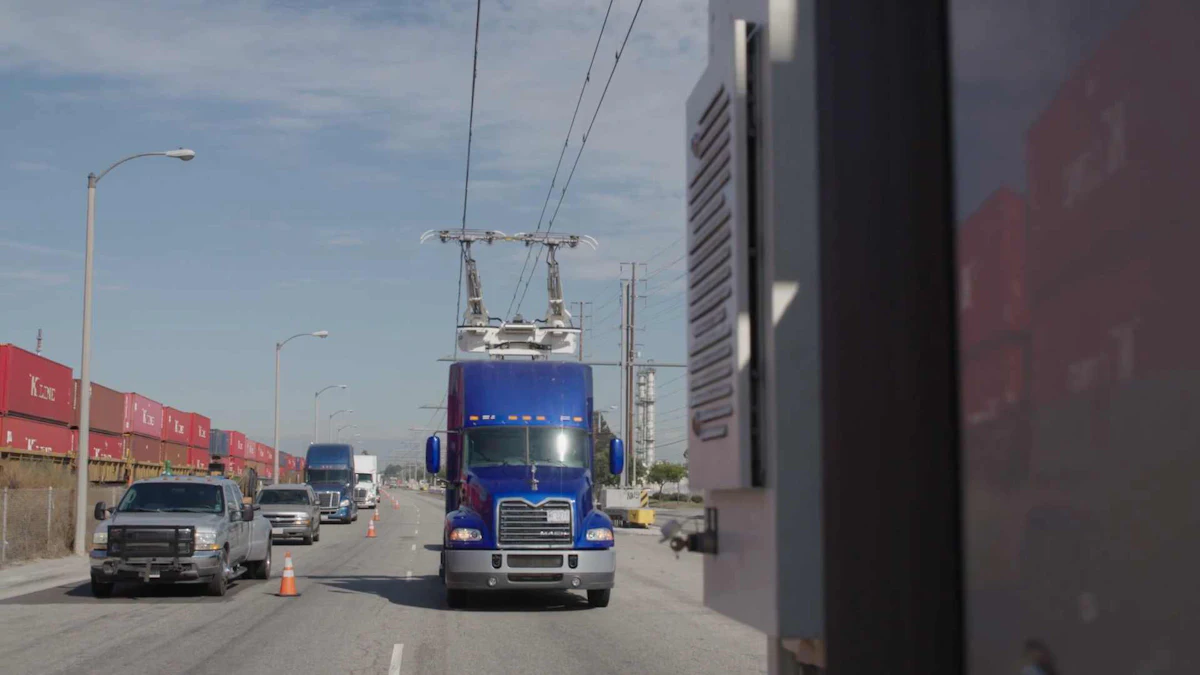 First catenary system in the U.S. that powers trucks with overhead ...
