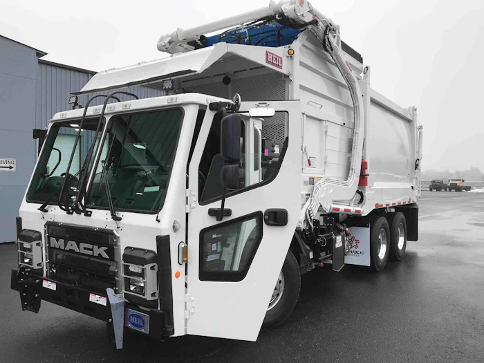 Highlighting the features of the Mack LR model truck | Commerical ...