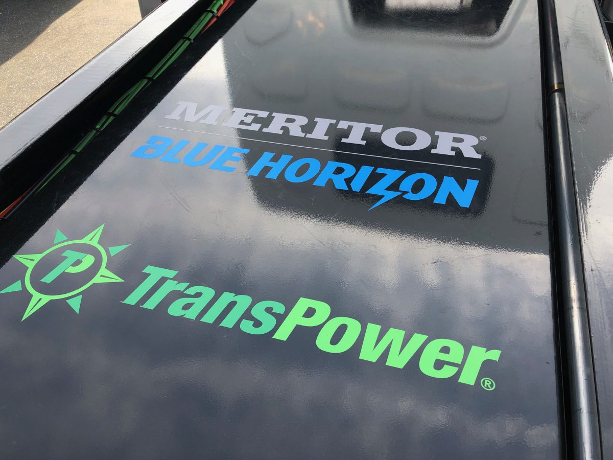 Peterbilt unveils 220EV medium-duty electric truck at CES | Commercial ...