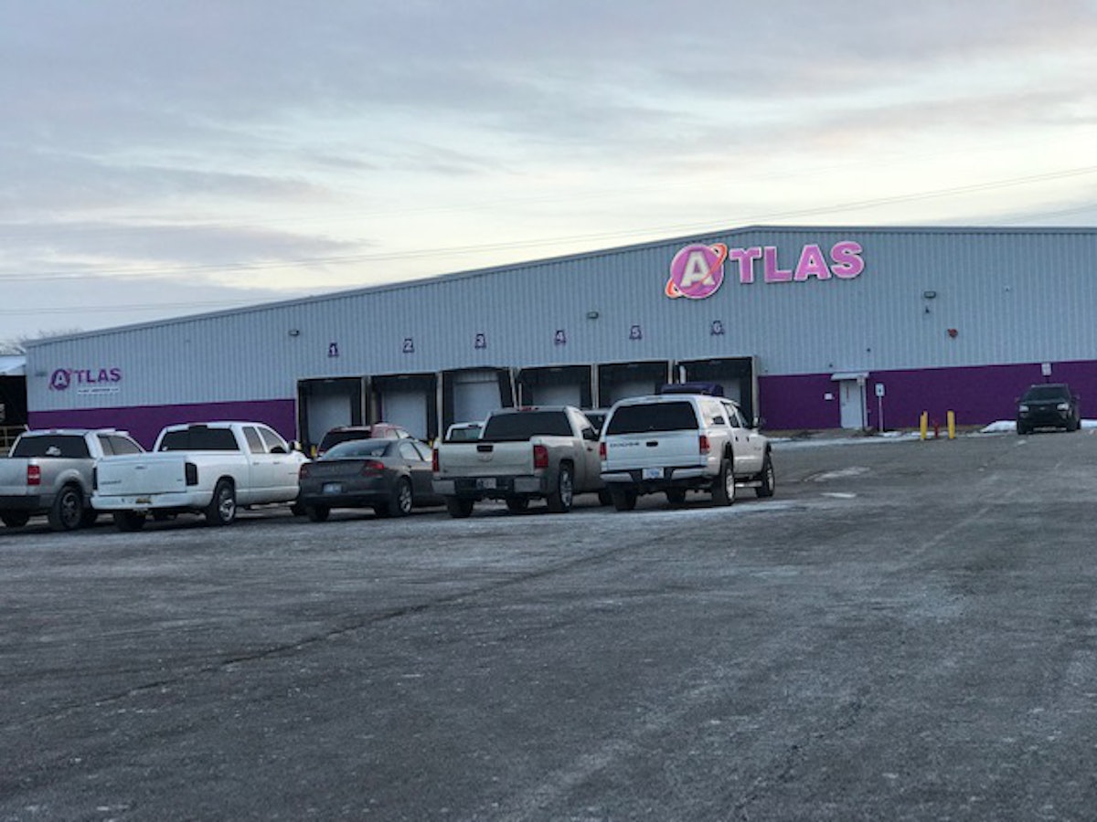 Atlas Trucking gets innovative with maintenance | Commercial Carrier ...