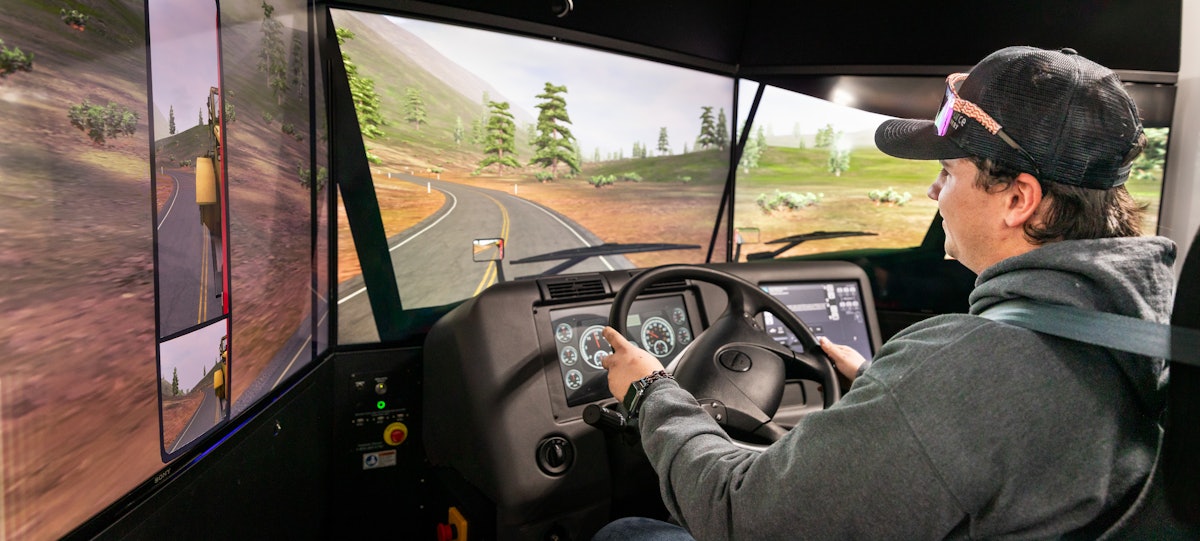 Driving simulators expand purpose from training to workforce development | Commercial Carrier ...
