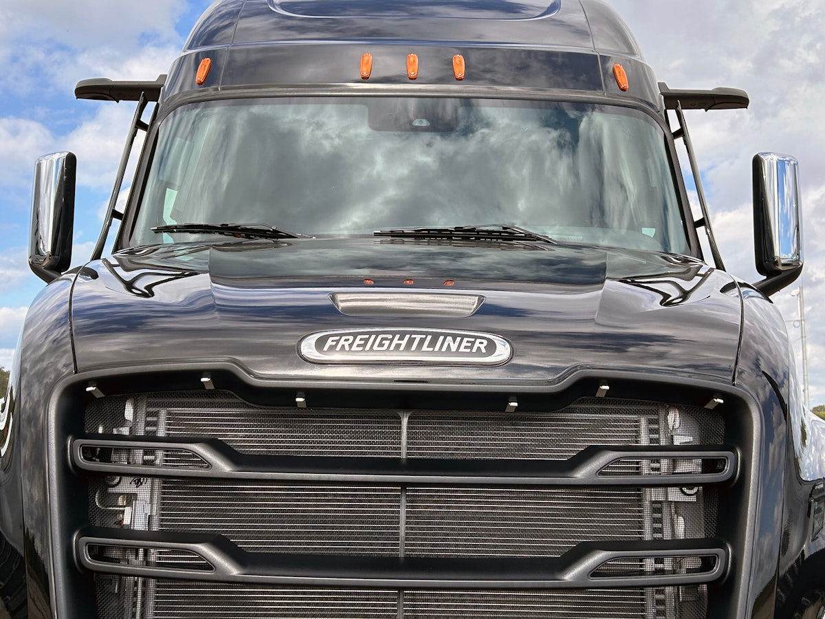 2025 Freightliner Cascadia gets fifth-generation update | Commercial ...