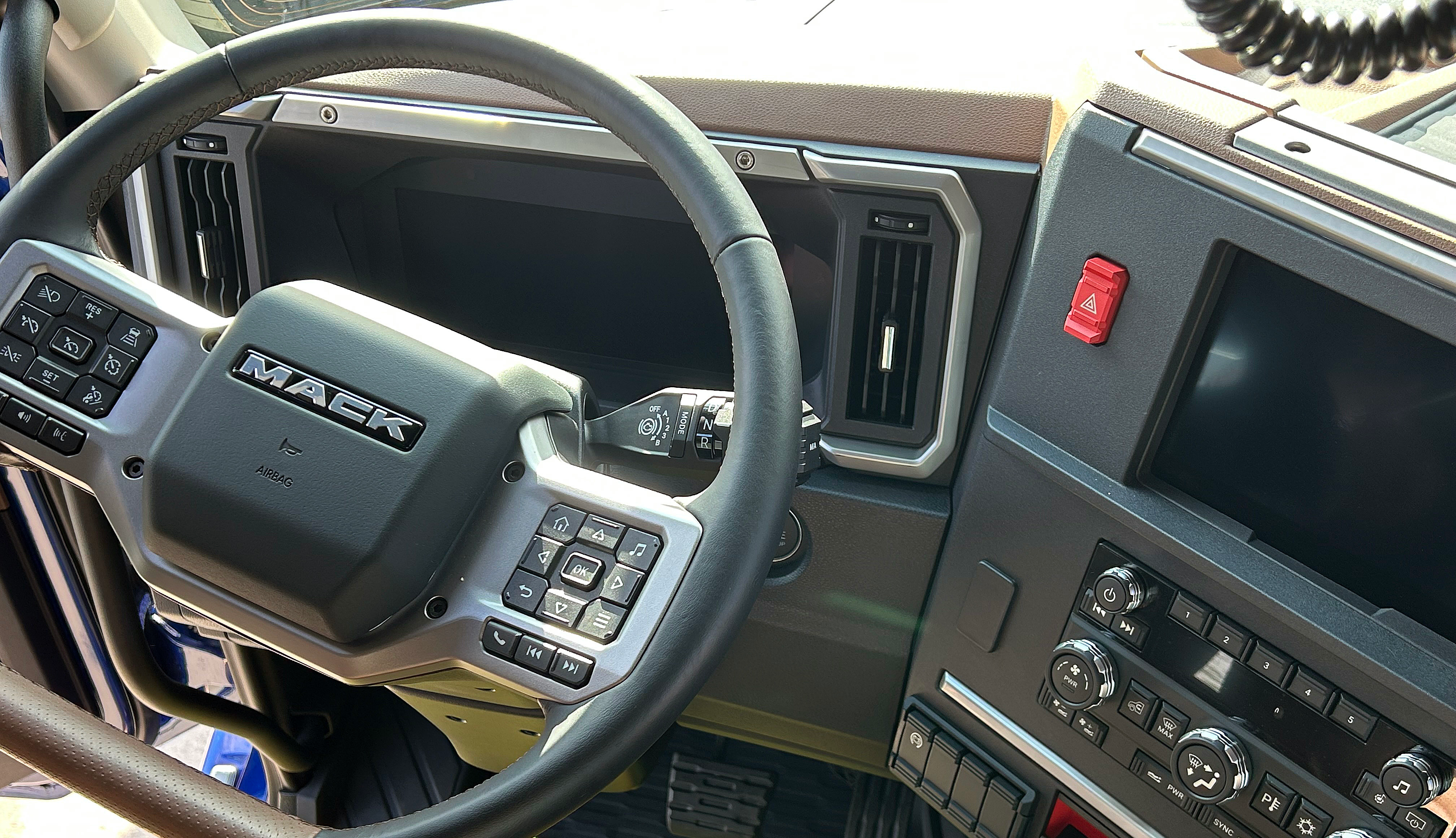 Mack Trucks introduces new Pioneer Class 8 tractor | Commercial Carrier ...