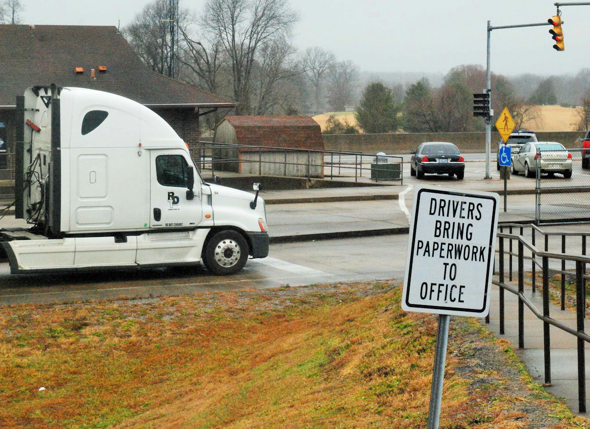 Bill to codify English language proficiency for truck drivers ...